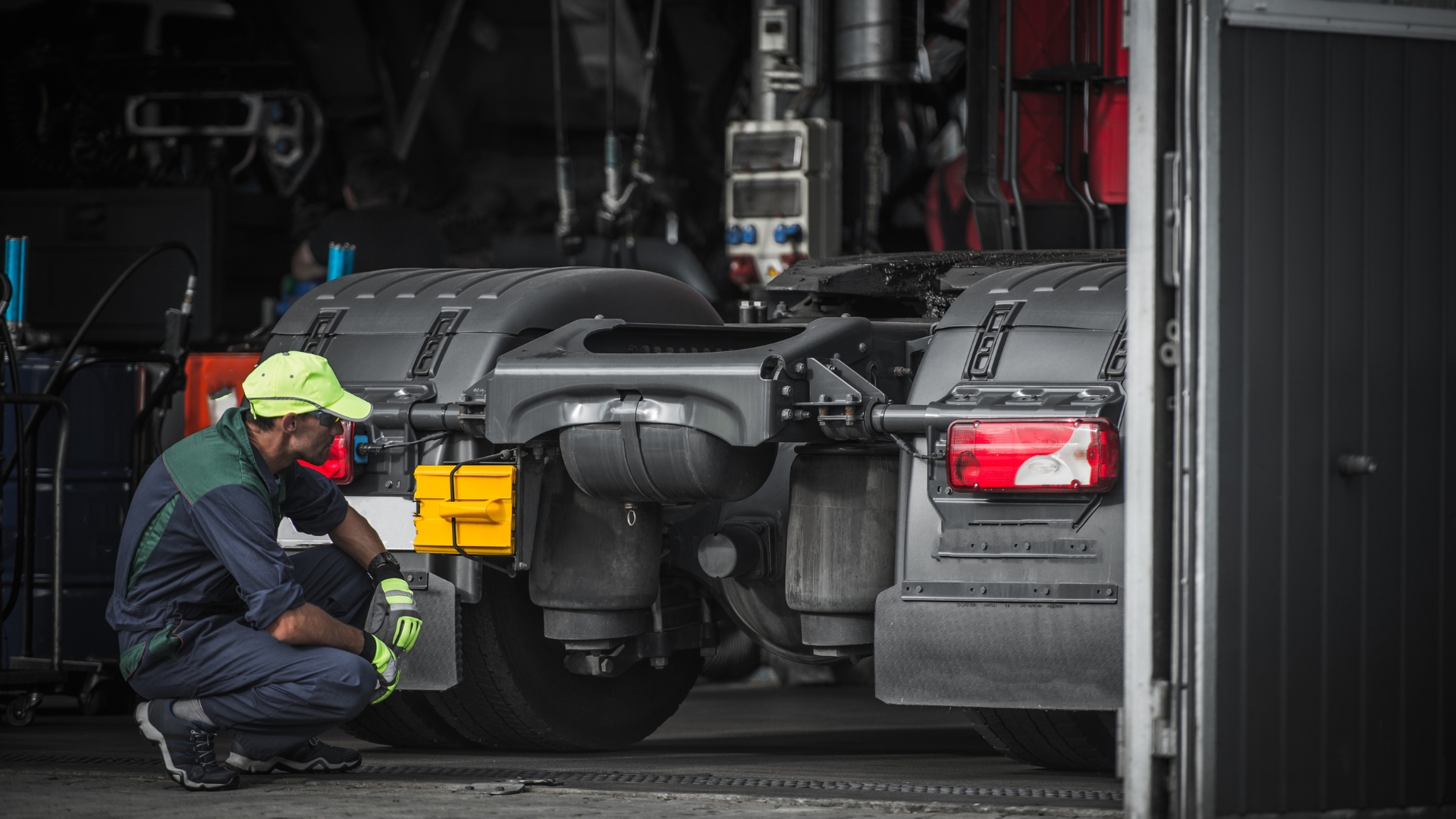 Vehicle Servicing Careers: 5 Powerful Paths to a Hands-On and Rewarding ...
